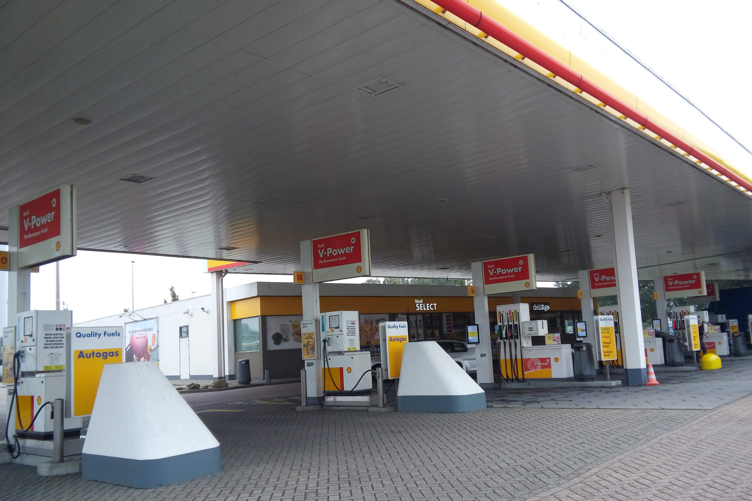 Engineering tankstations